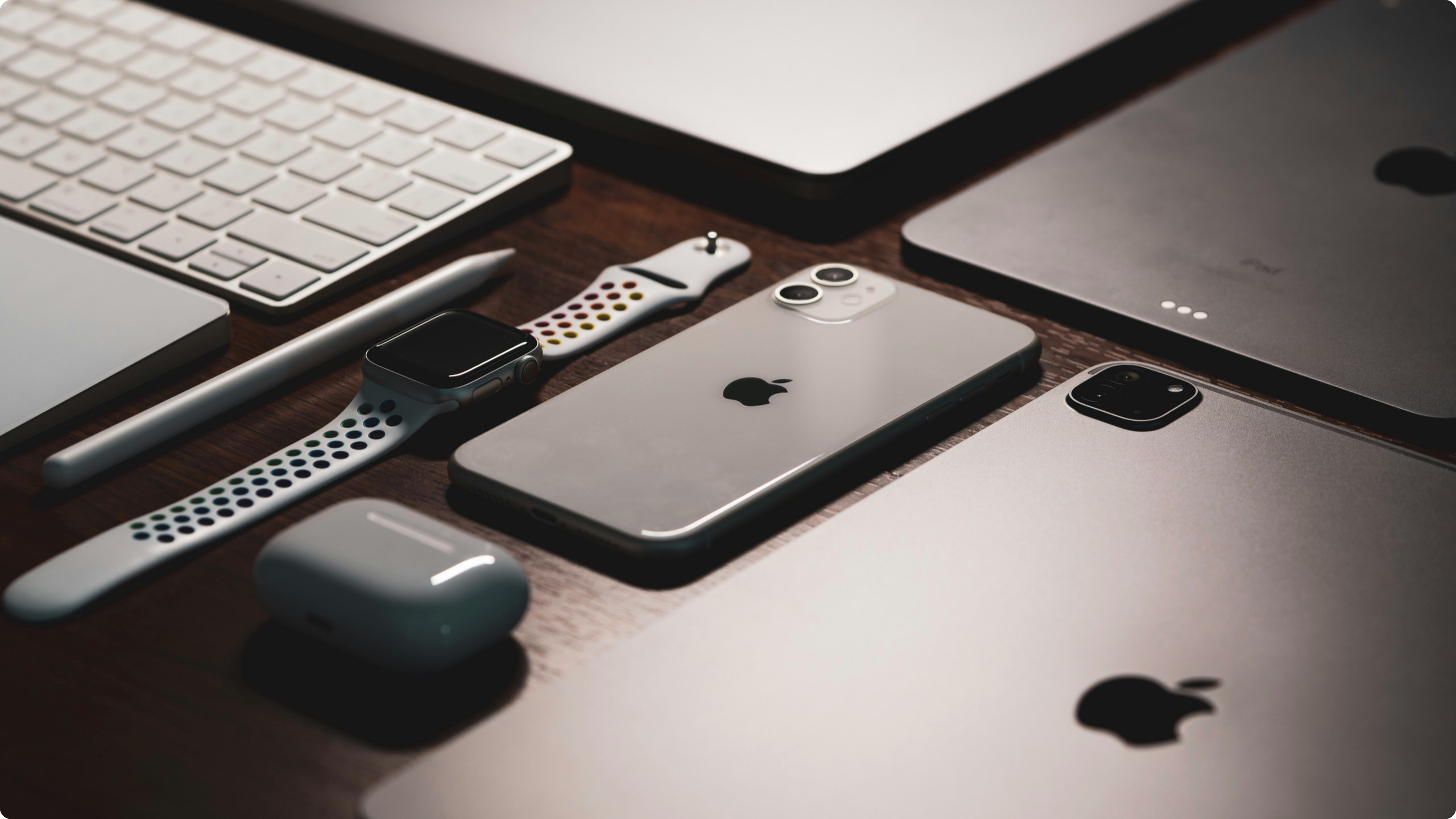 From Chaos to Compact: How to Declutter Your Charging Setup