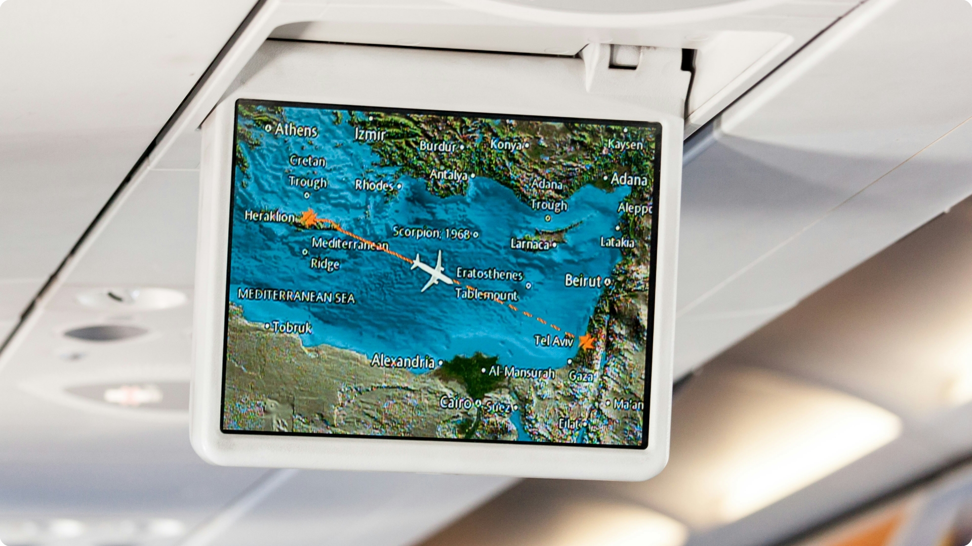 Wireless Charging On-the-Go: What Frequent Flyers Should Know