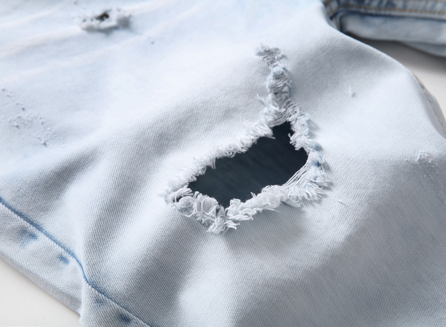 men’s destroyed ripped denim shorts
