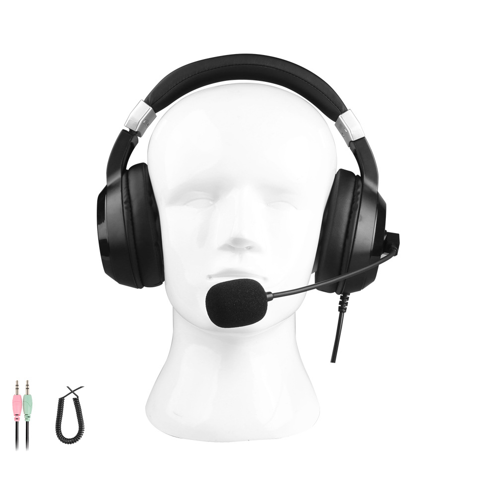 Students online course learning earphones English listening college ...