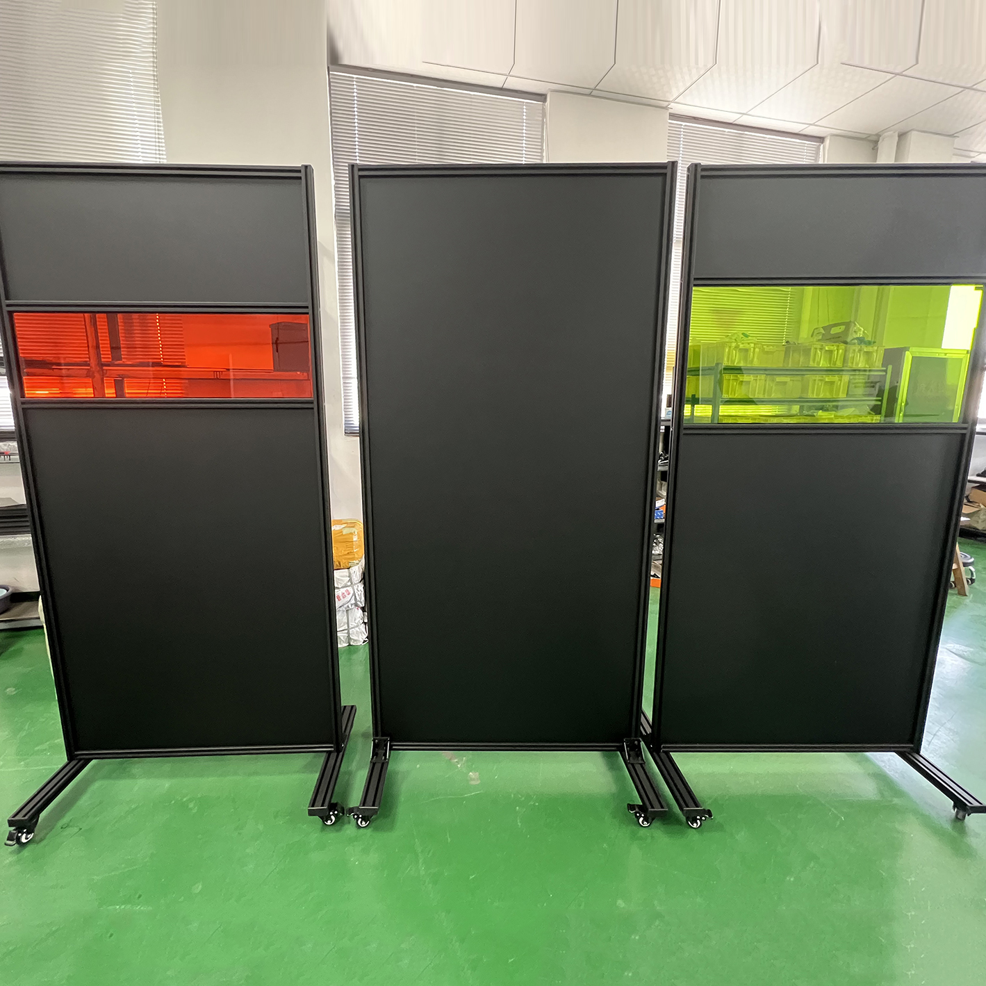0.795mx2.078m New Laser Protection Screens with Safety Viewing Window for Laser Welding Cutting ...