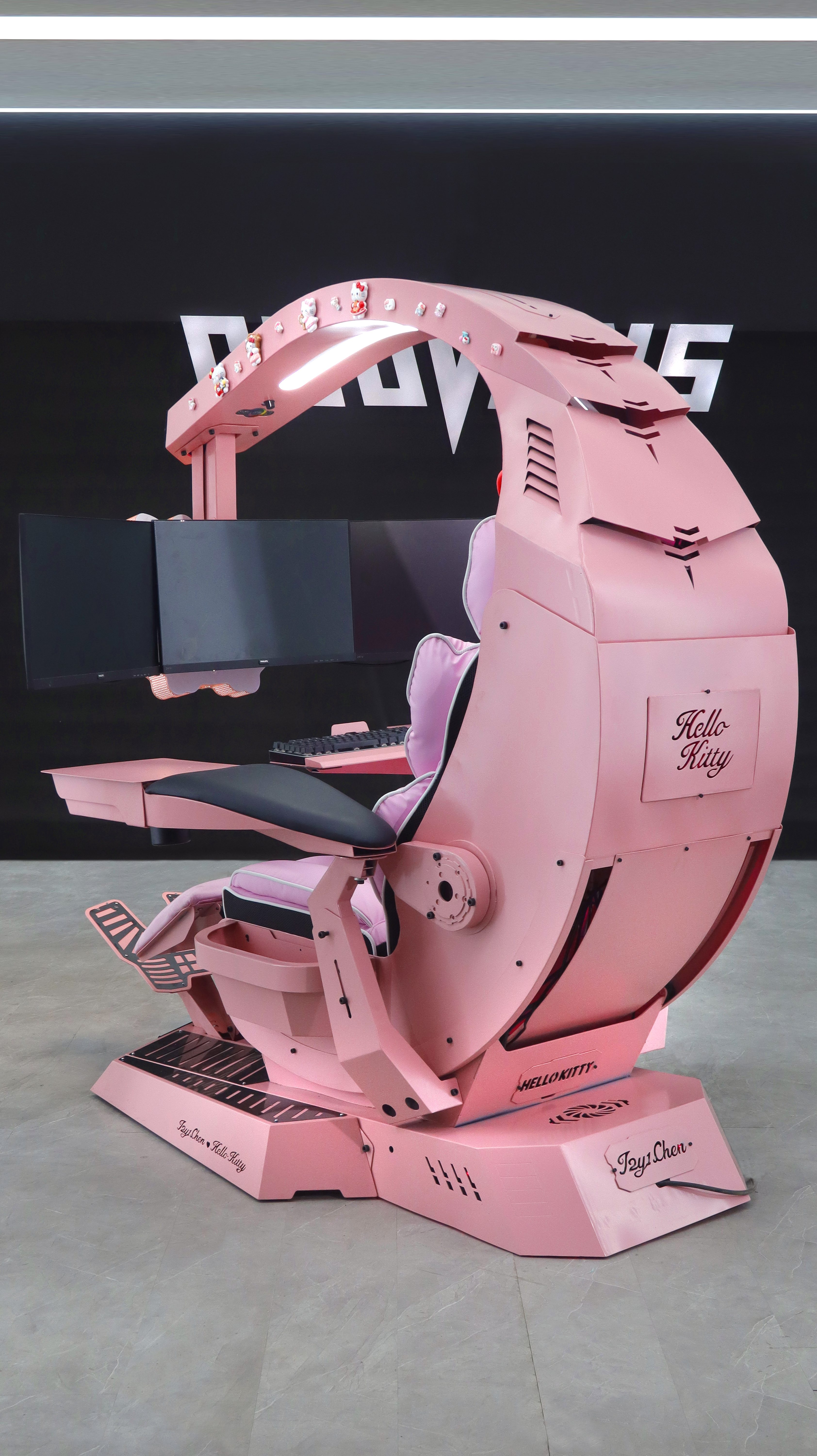 Cluvens Manticore - Best Selling model bigger & wider recline workstation