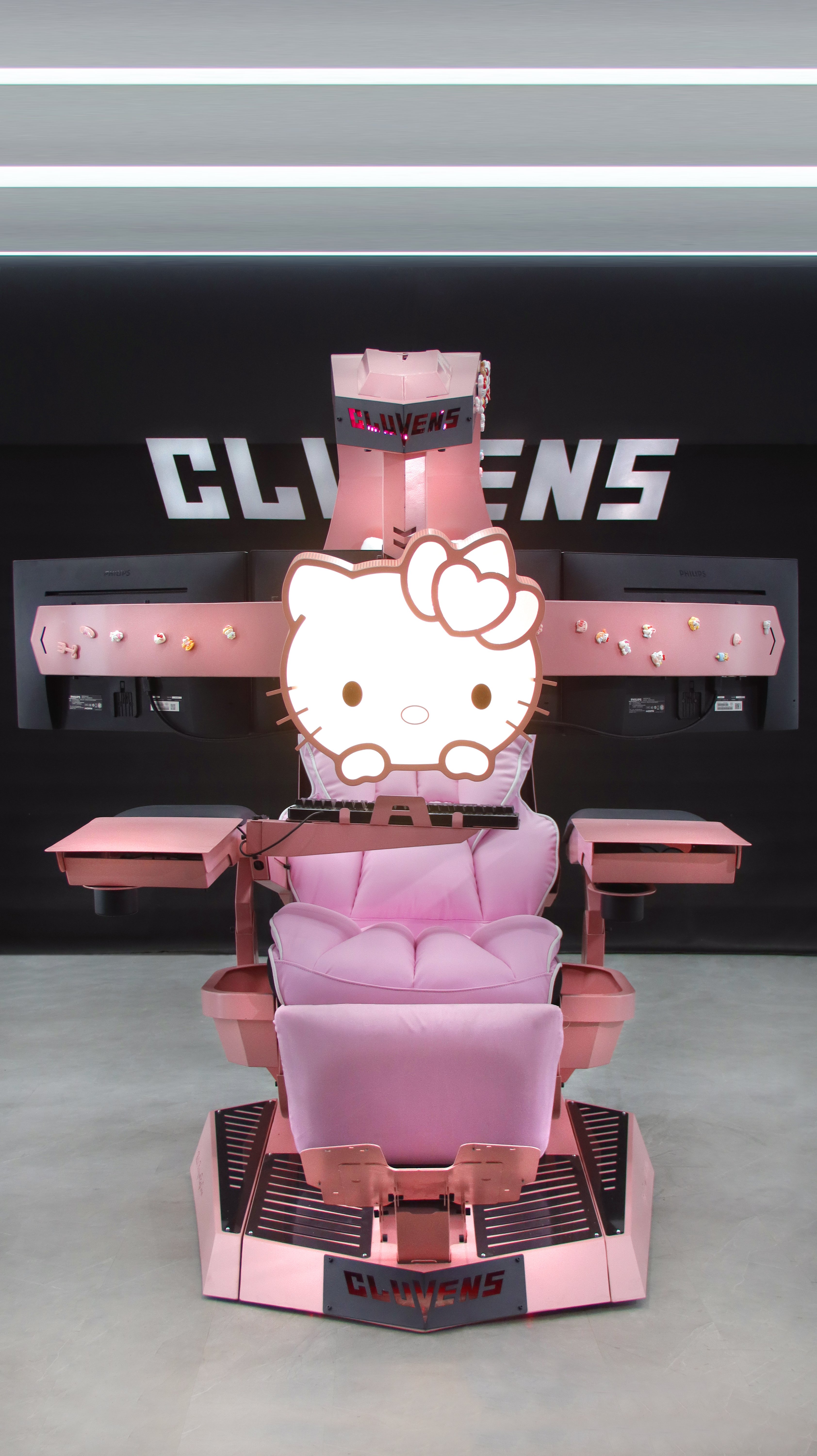 Cluvens Manticore - Best Selling model bigger & wider recline workstation